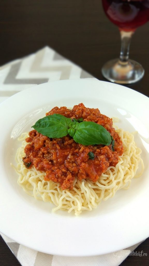 Paste konjac cu sos Bolognese – Rețete LCHF