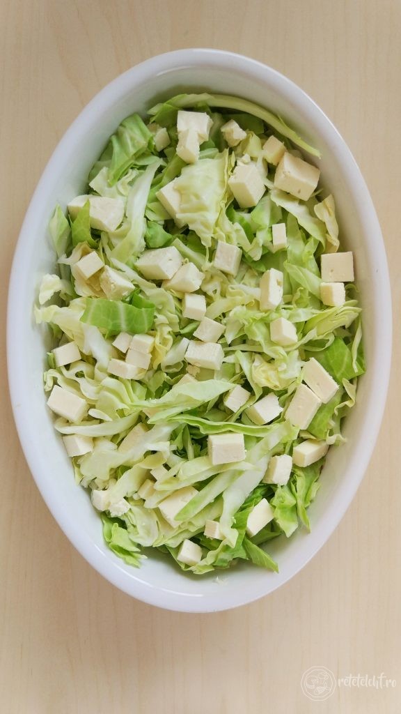 Varză nouă cu brânză, la cuptor – Rețete LCHF
