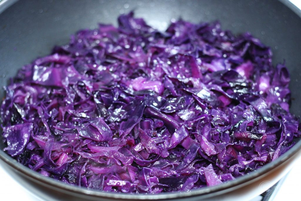 Varză bavareză – varză roșie călită – Rețete LCHF