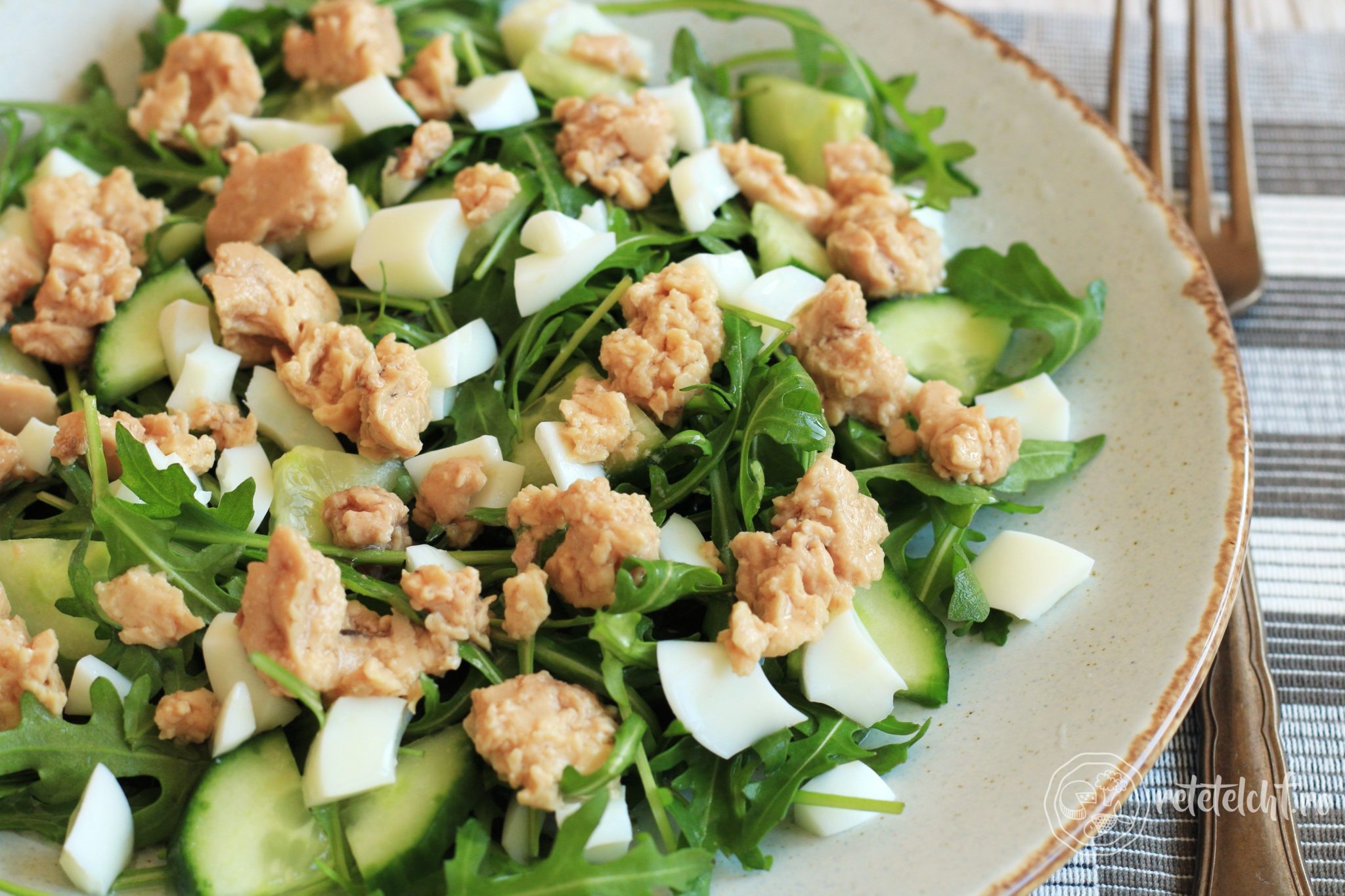 Salată de rucola cu ficat de cod – Rețete LCHF