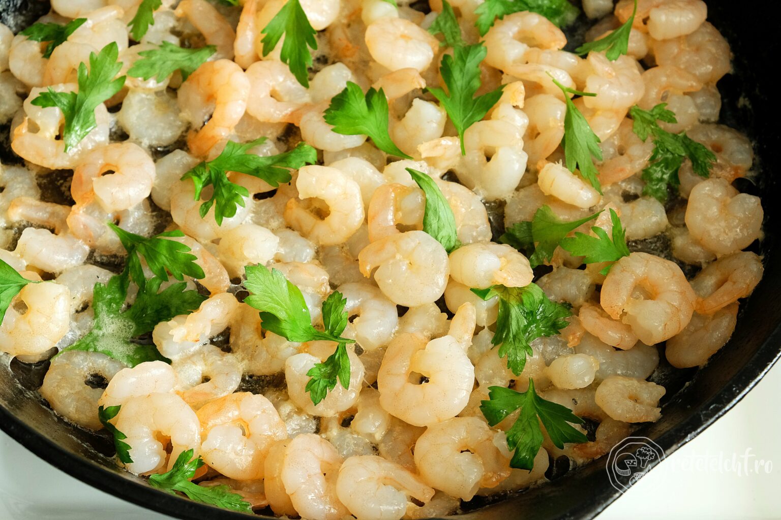 Creveți cu unt și pătrunjel – Rețete LCHF